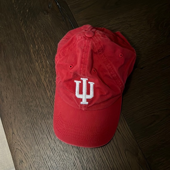 Top of the World | Accessories | Top Of The World Crimson Indiana ...